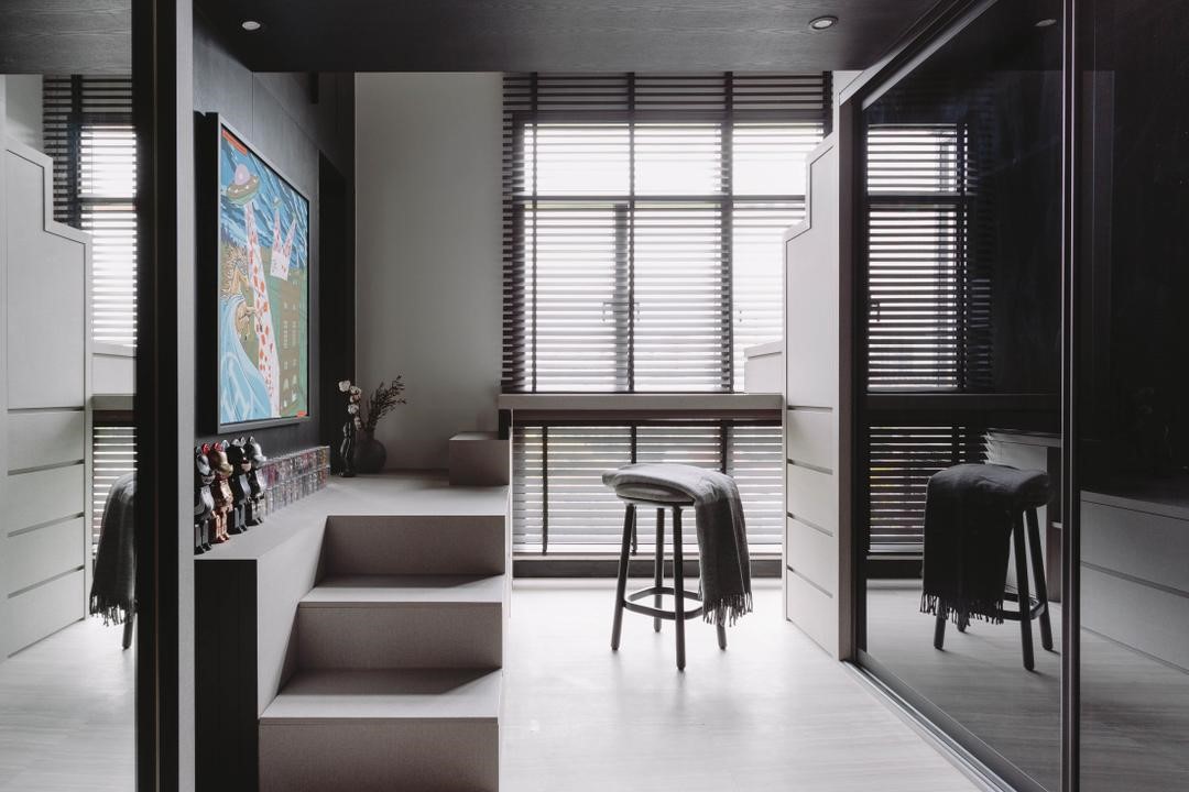 8 Modern Dark Interiors That We Love