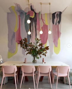 Trendy Wall Decor Ideas That'll Refresh Your Space