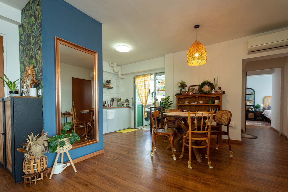 HDB | MNH – Home Tours: A Rustic Cabin-Inspired Home with Vintage Gems