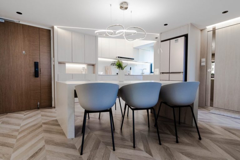 HDB | MNH – Home Tours: Designing a Modern Minimalistic HDB Flat