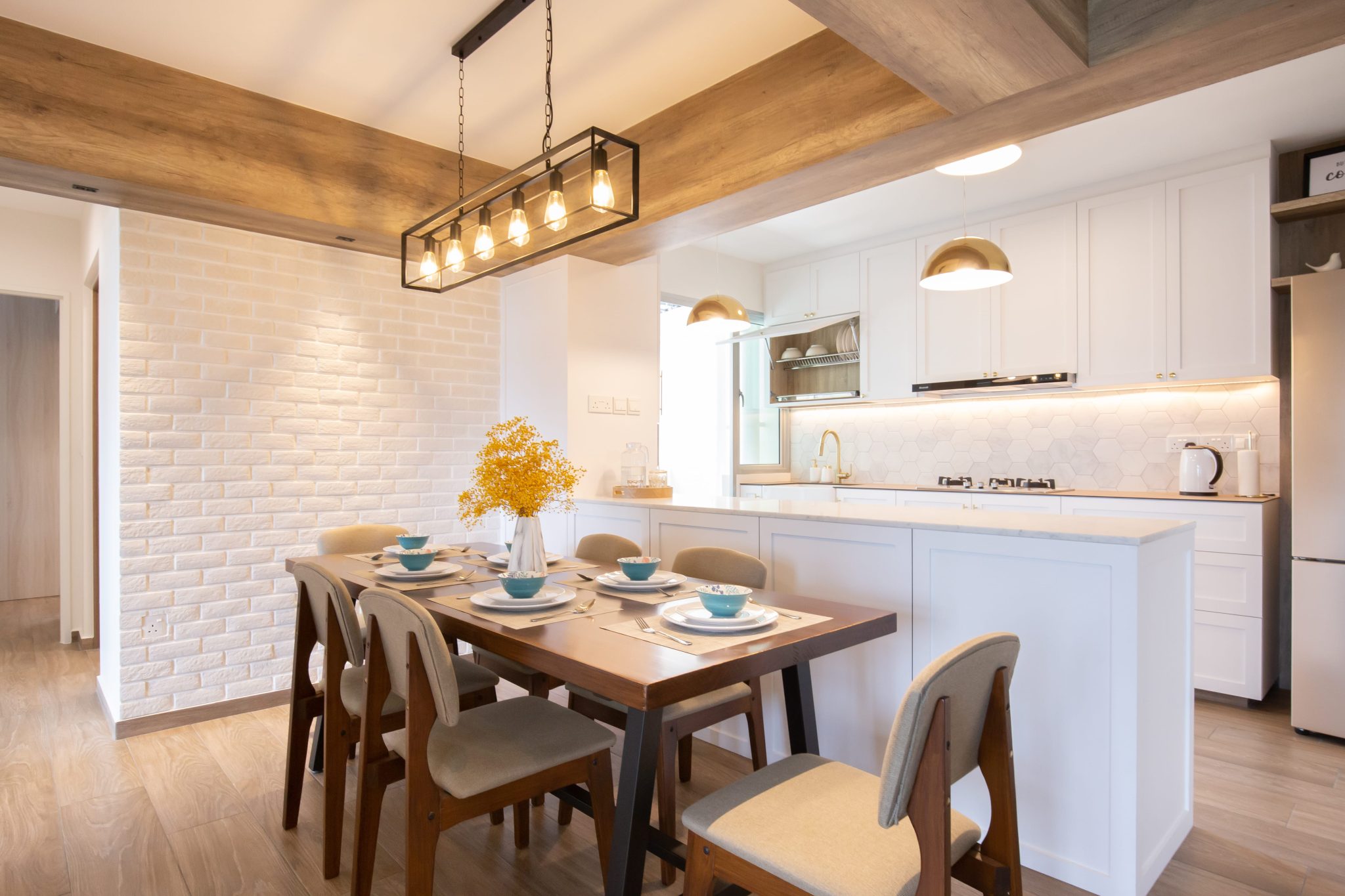 HDB | MNH – Home Tours: Pinterest-Worthy Farmhouse with Chic, Rustic Vibes